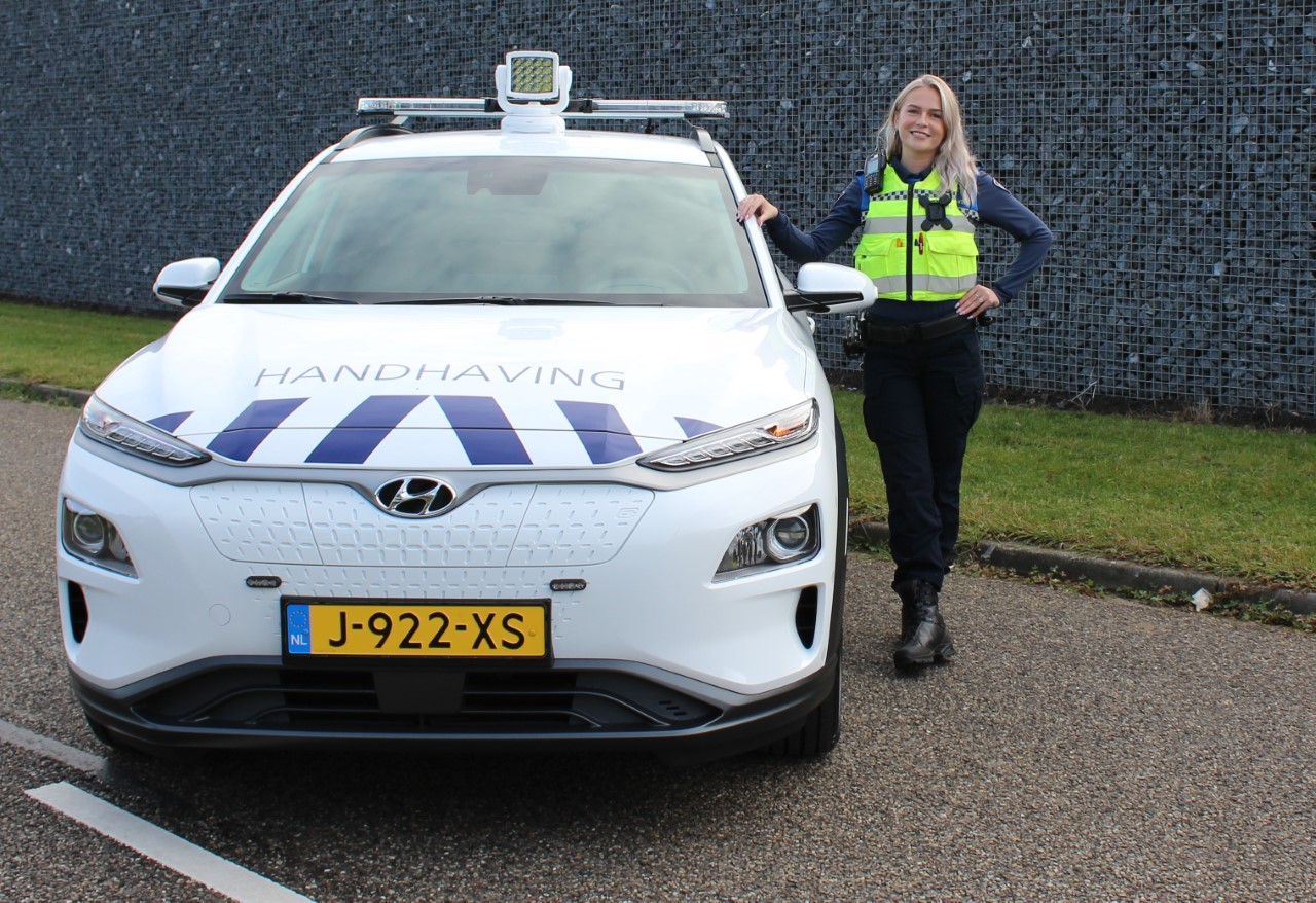 Roosendaalse handhavers rijden vanaf nu in elektrische auto's