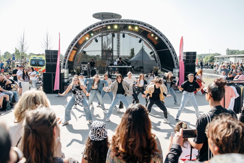 Stadse stoerheid op gratis FLEX Festival: "Iedereen kan hier zichzelf zijn"