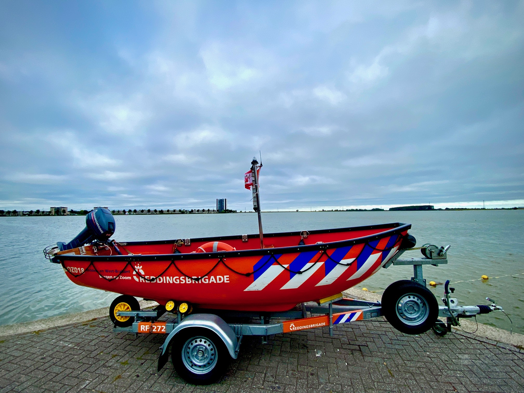 CDA en V-BoZ! willen auto voor Reddingsbrigade voor vervoer reddingsboot