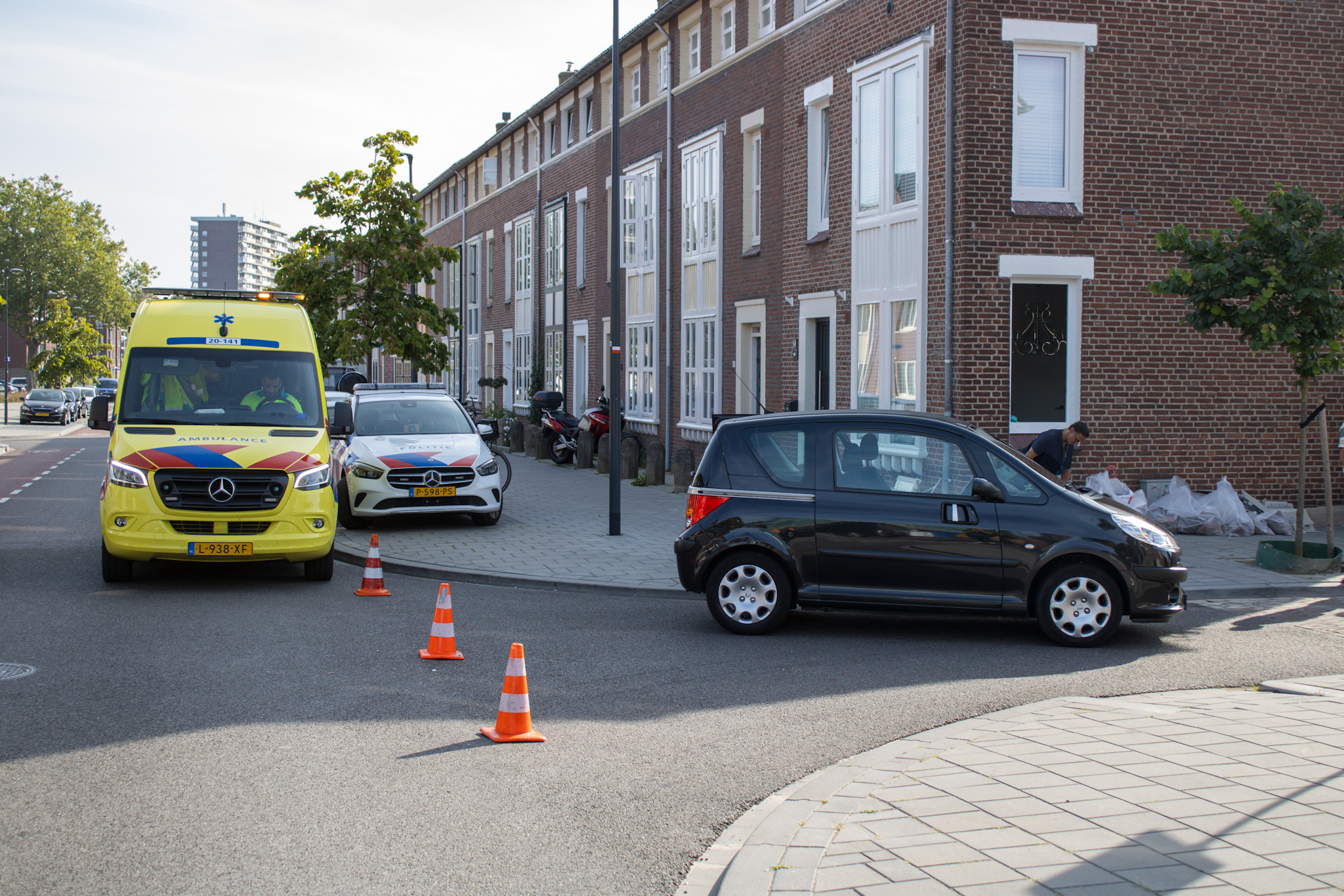 Voetganger gewond na botsing met auto in Bergen op Zoom
