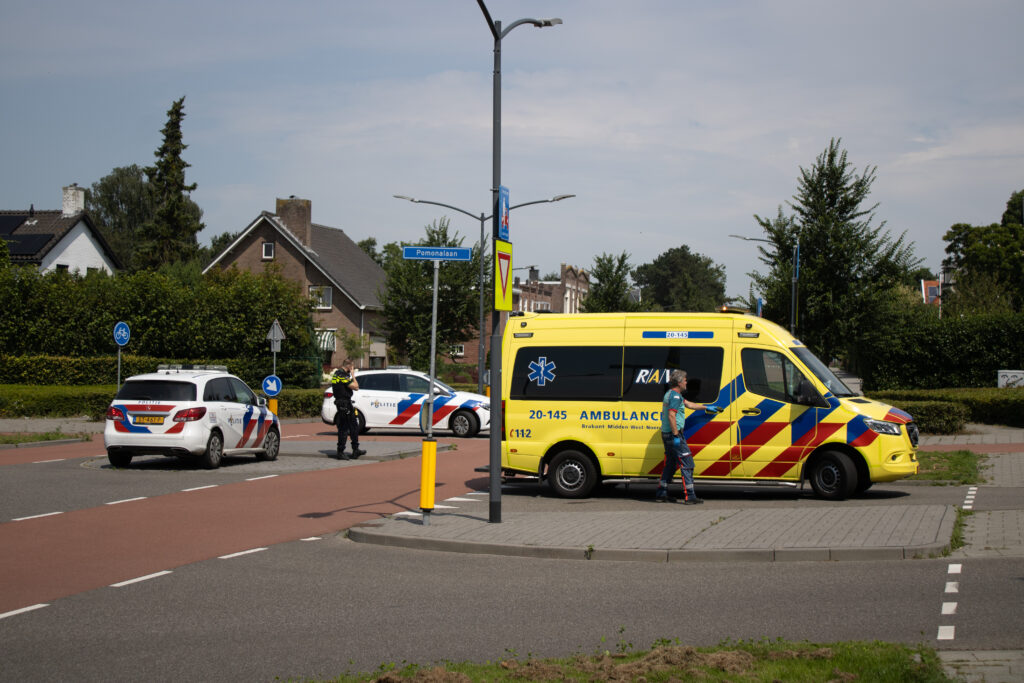 Wederom botsing tussen fiets en auto op Bergse Halsterseweg