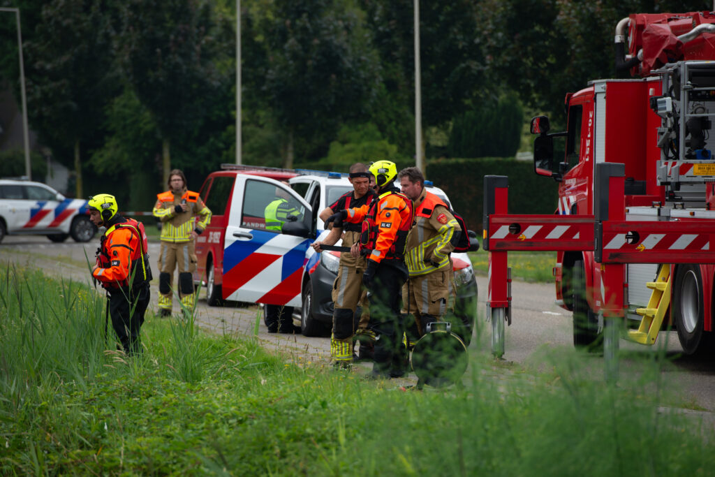 Hulpdiensten rukken uit voor persoon te water