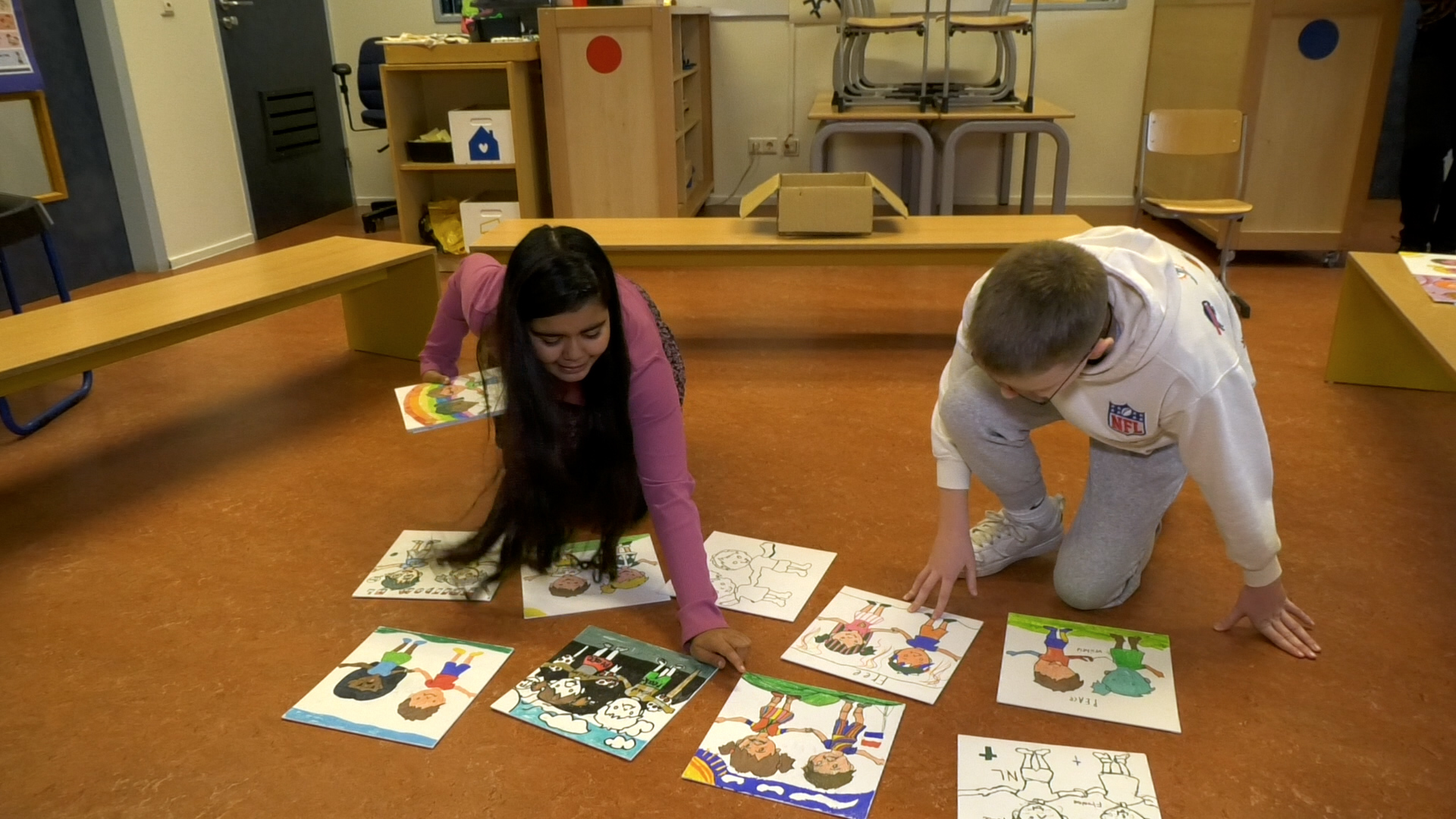 Kinderen schilderen voor vrijheid: 'Je kan gewoon met elkaar praten in ...