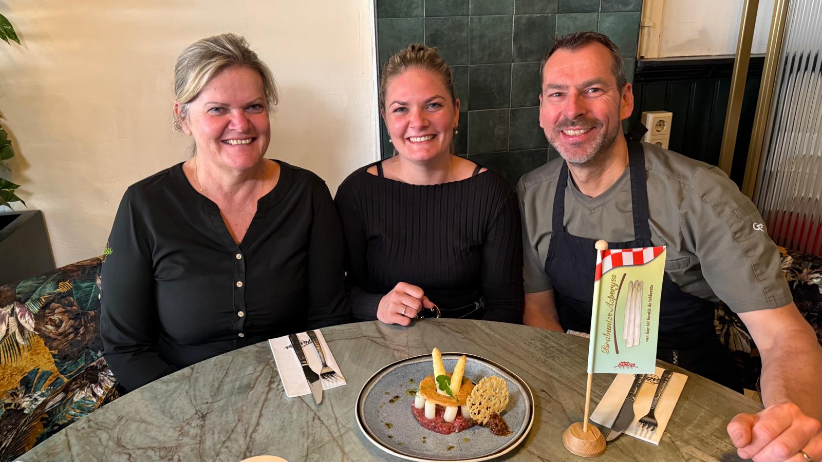 De lekkerste asperges worden bereid door de familie Hoetjes uit Etten-Leur