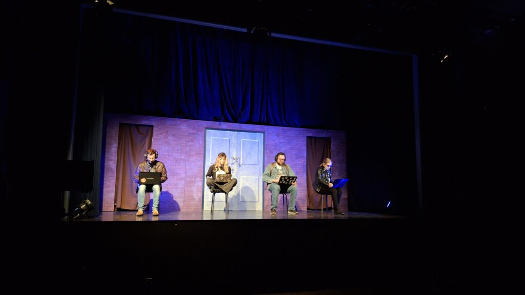 Jonge acteurs jagen op geesten in nieuwe voorstelling van Jeugdtheater ...