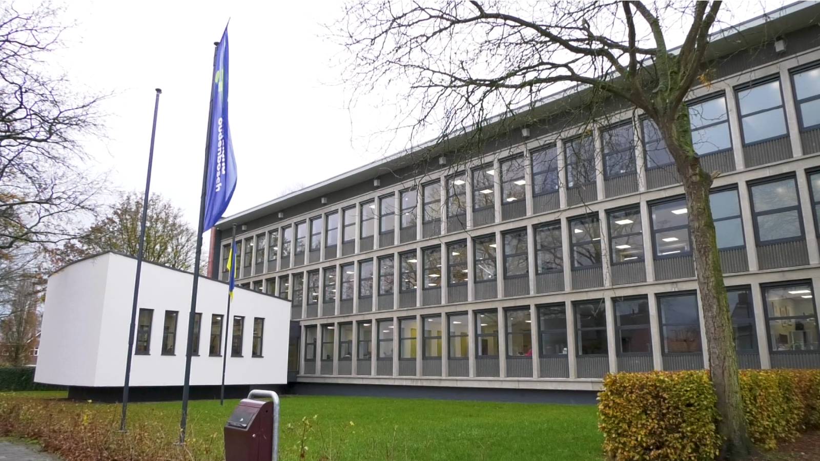 Gemeente gaat Carrégebouw in Oudenbosch slopen: 'Zo snel mogelijk tegen ...